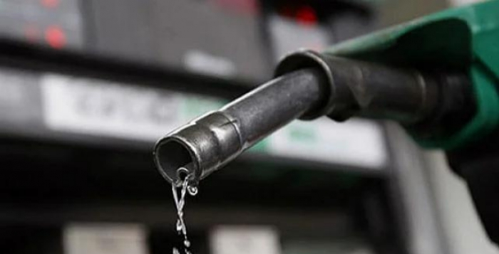 Araç sahiplerini üzecek haber! Benzine zam gelmesi bekleniyor! Araç sahiplerini üzecek haber! Benzine zam gelmesi bekleniyor!